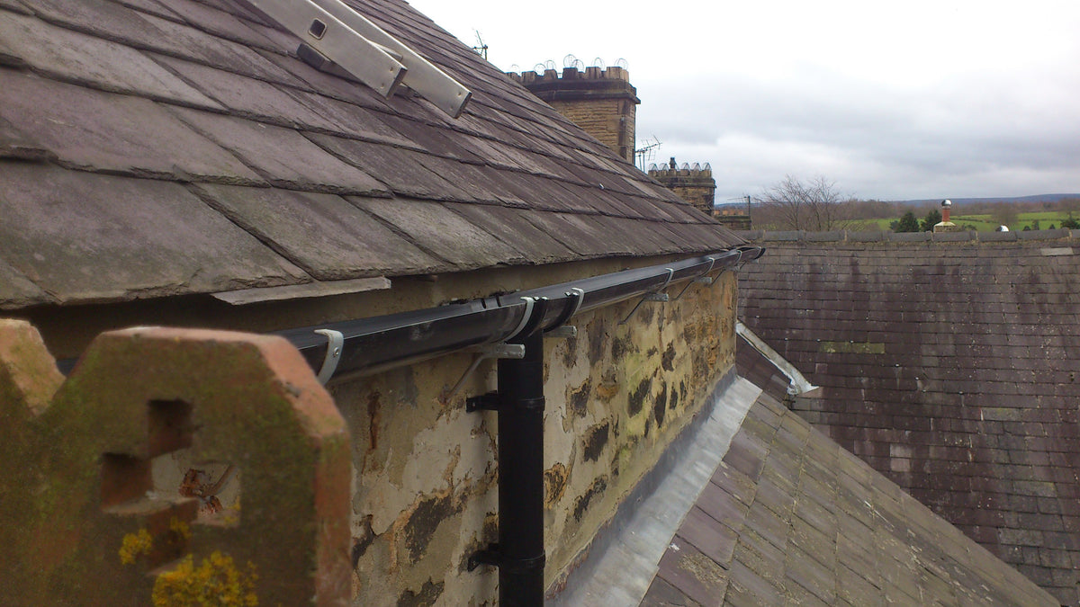 Teesdale Drive In Gutter Bracket for 112mm Round PVC Gutter – Ridley ...